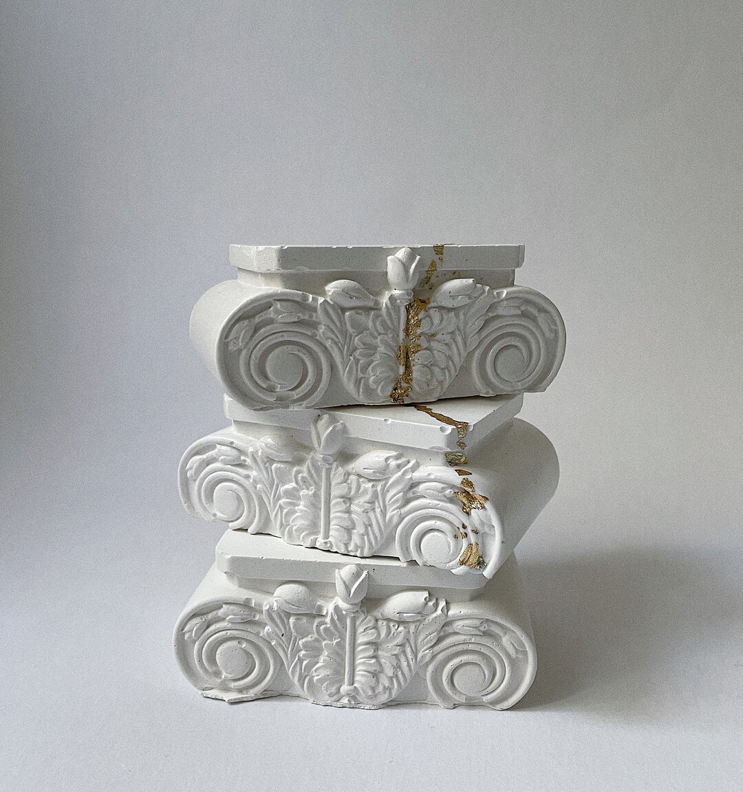 Free Ring Holder Modern Roman Column Decor Display Jewellery Display ...