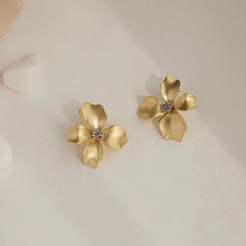 Large Gold Flower Earring - Etsy