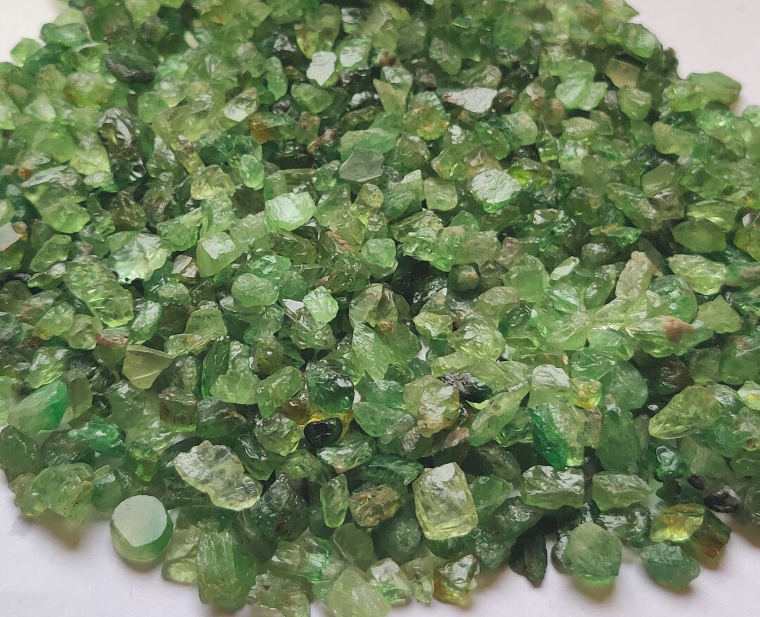 Tsavorite Rough Natural Green Top Quality Raw Rough,5-12 Mm Wholesale ...
