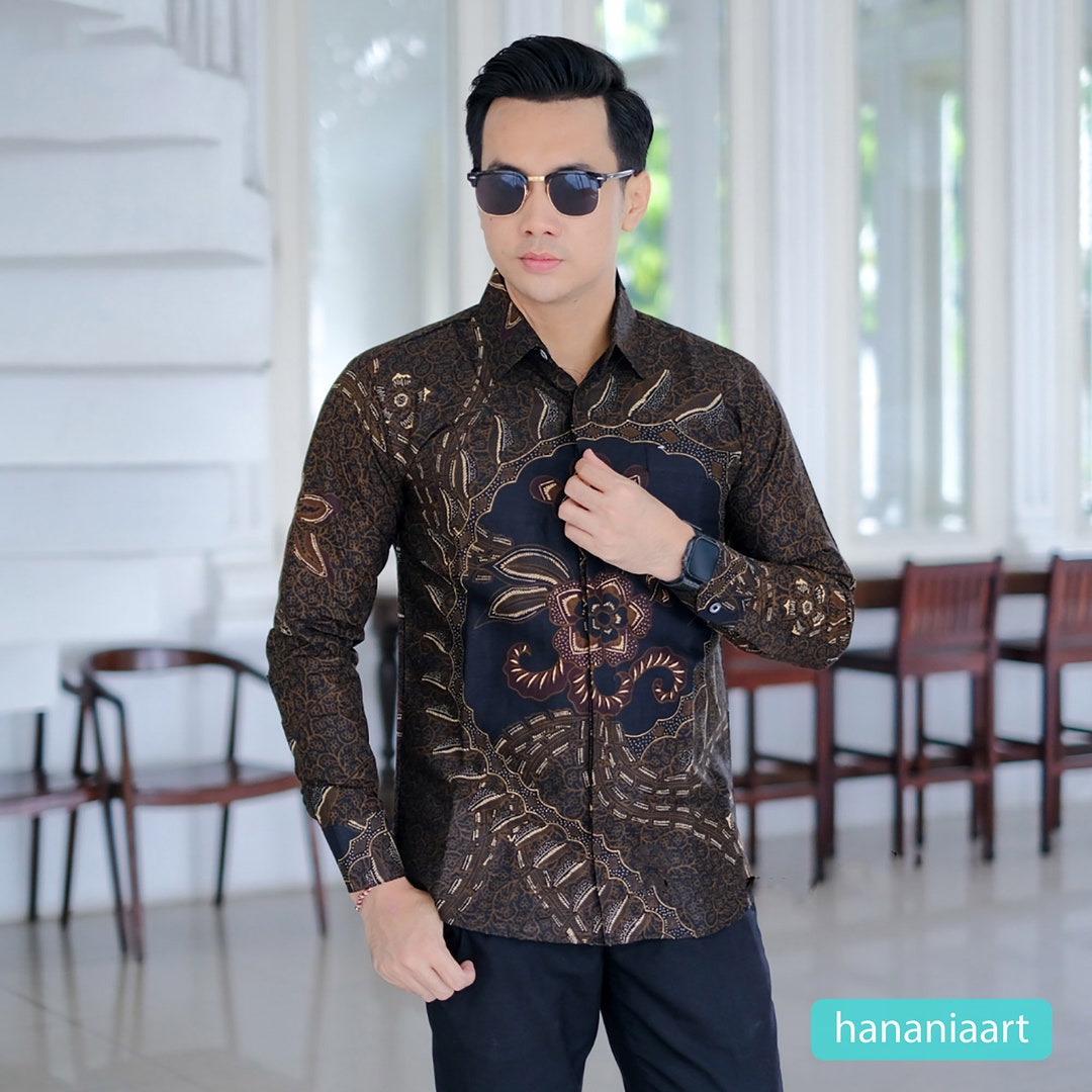 Sendang Batik Premium Long Sleeve Men's Batik Shirt With Green Plate ...