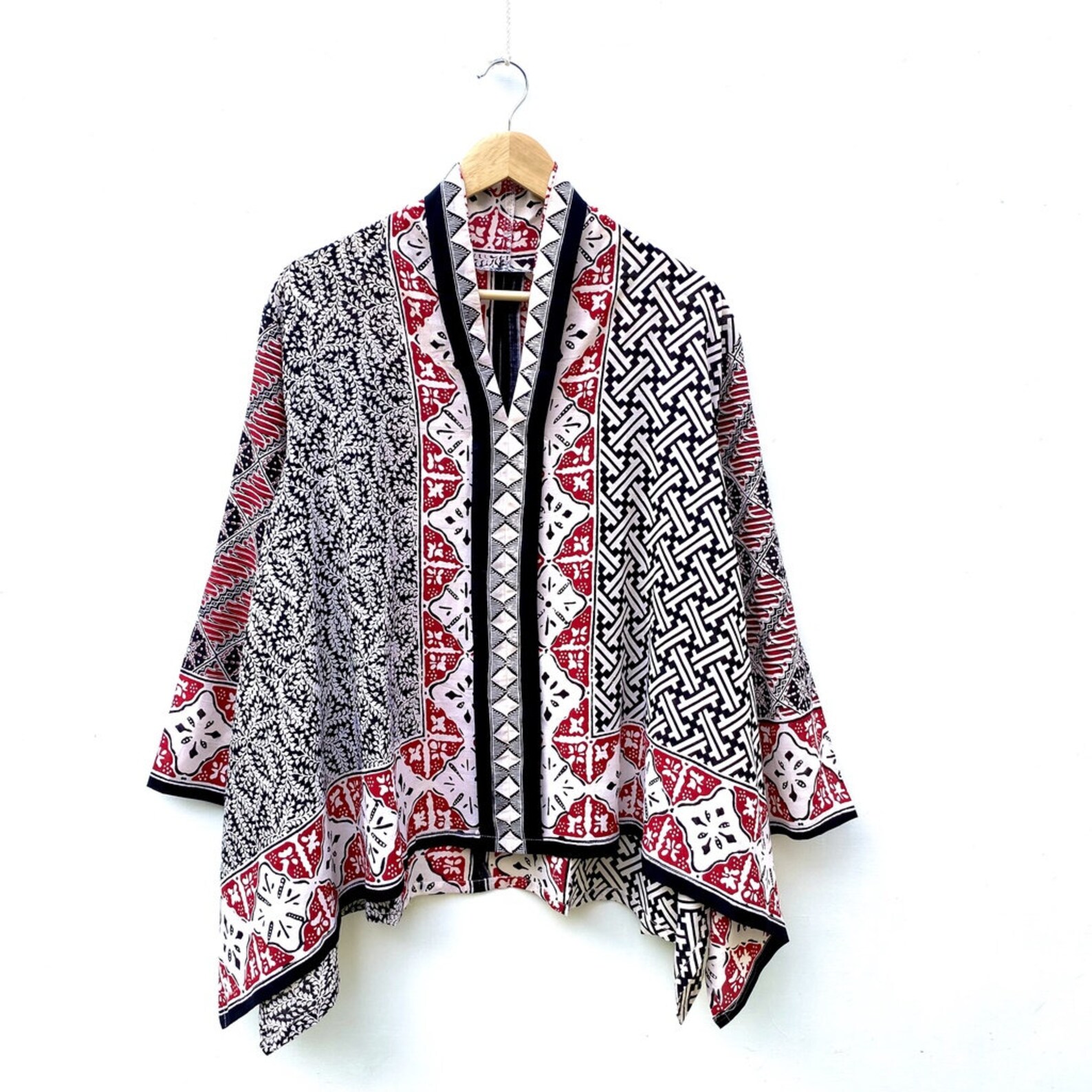 Sarrabatik Kartini Blouse Pagi Sore Batik Premium Paris Modern Batik ...