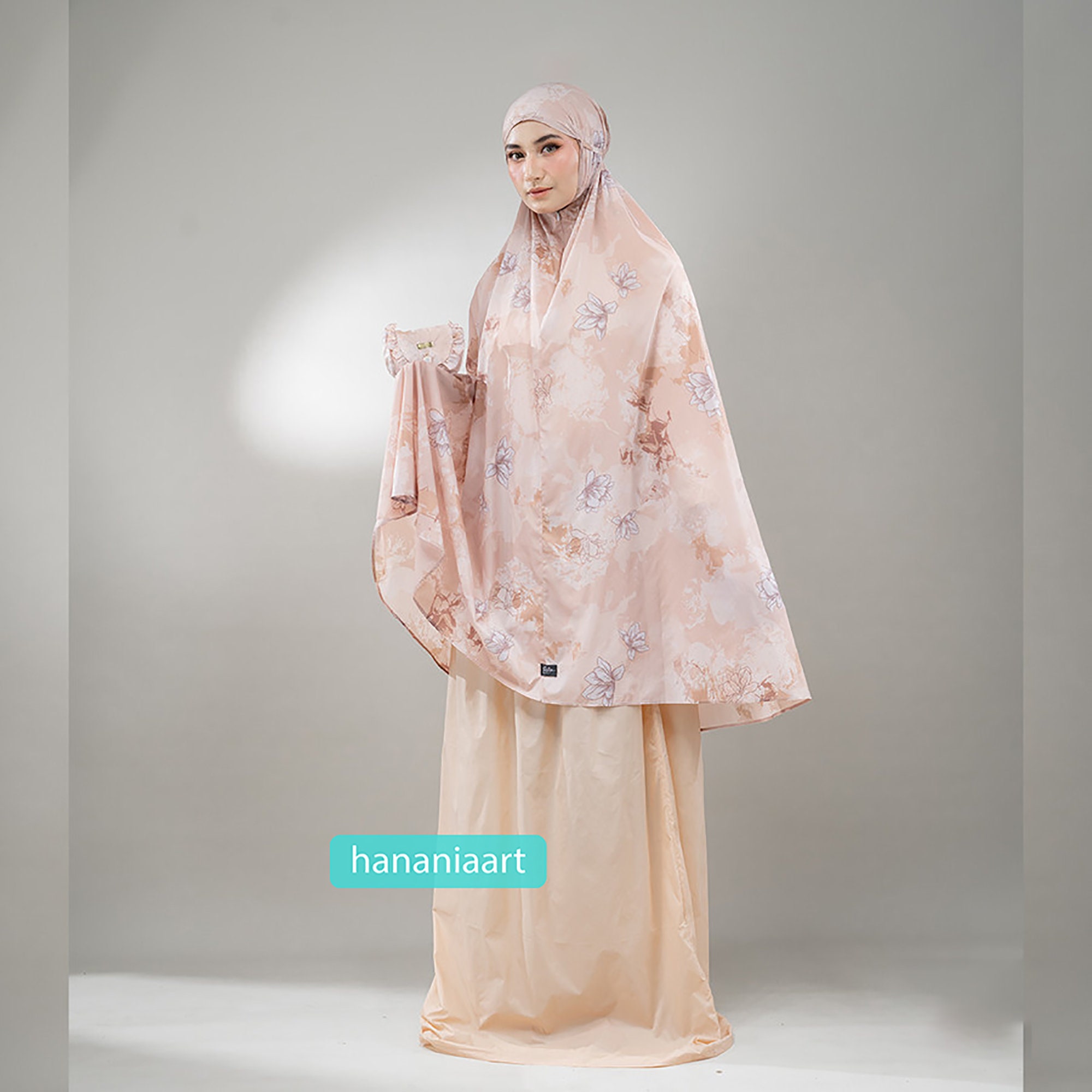 Elegance in Motion Tazbiya Sadiyah Cream Travel Prayer Dress - Etsy