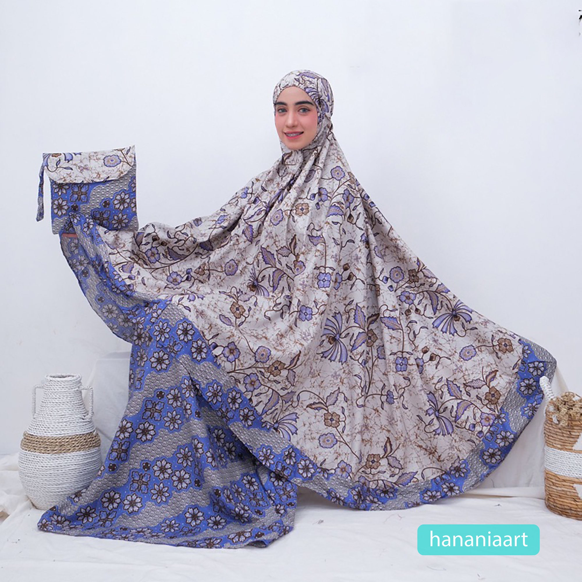 Graceful Elegance Al Hanan Mukena Anggita Ruffle Prayer Set, Prayer ...