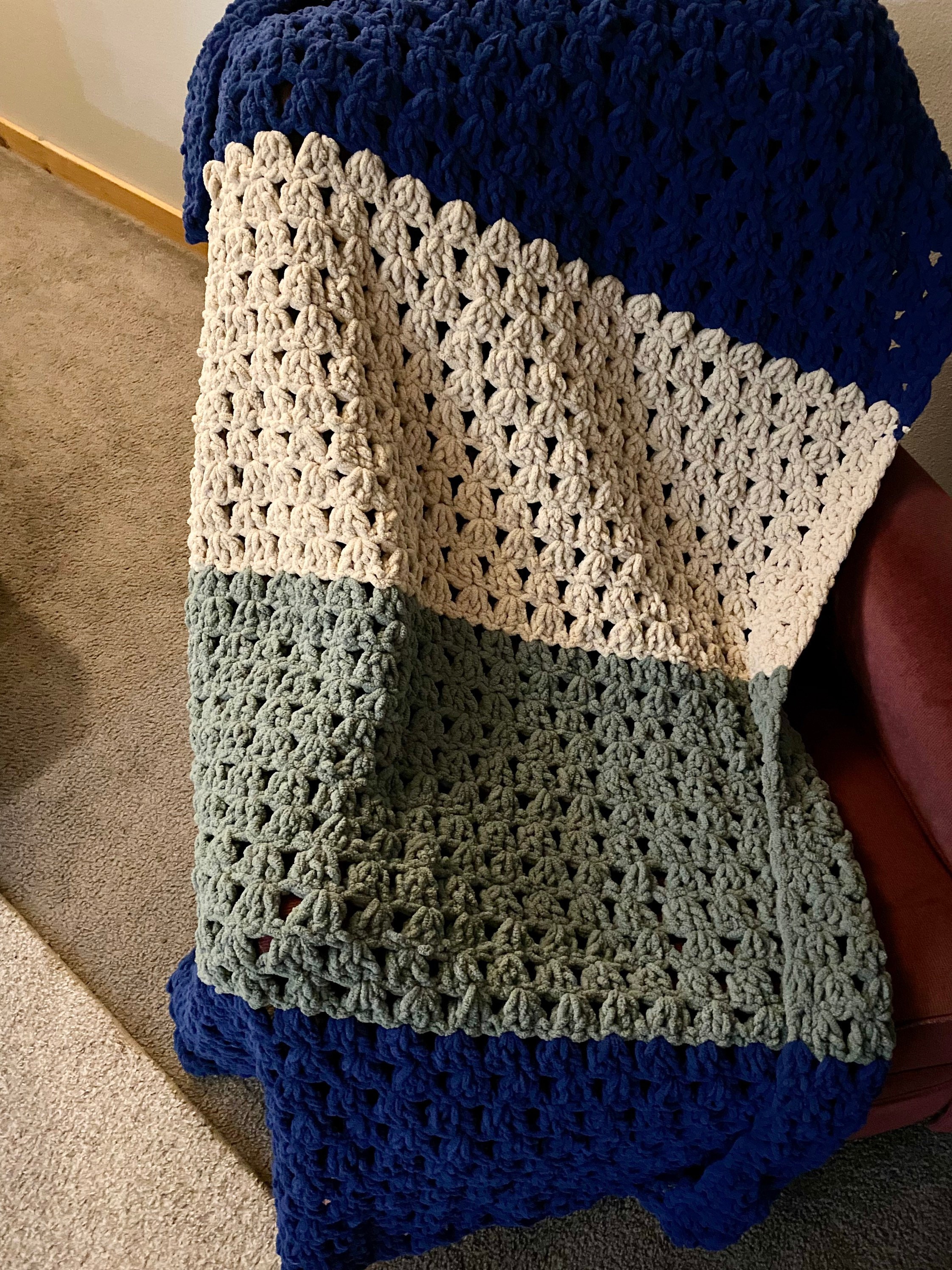 Crocheted Seashell Stitch Throw Blanket - Etsy