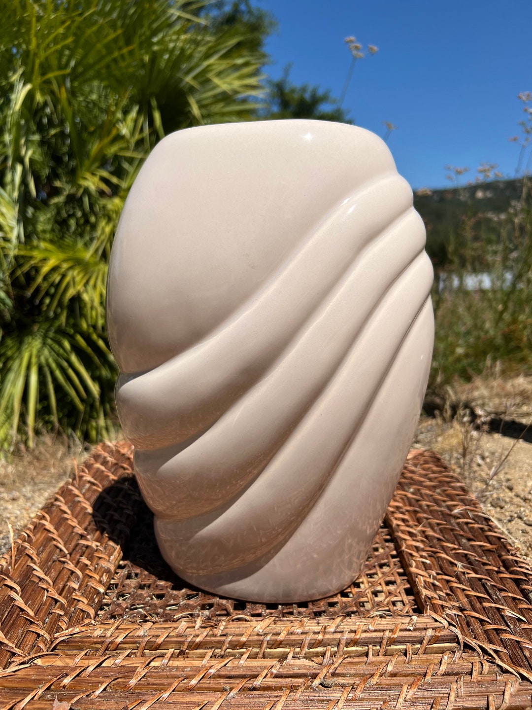 Vintage 1980s Art Deco Pale Pink Waterfall Vase - Etsy