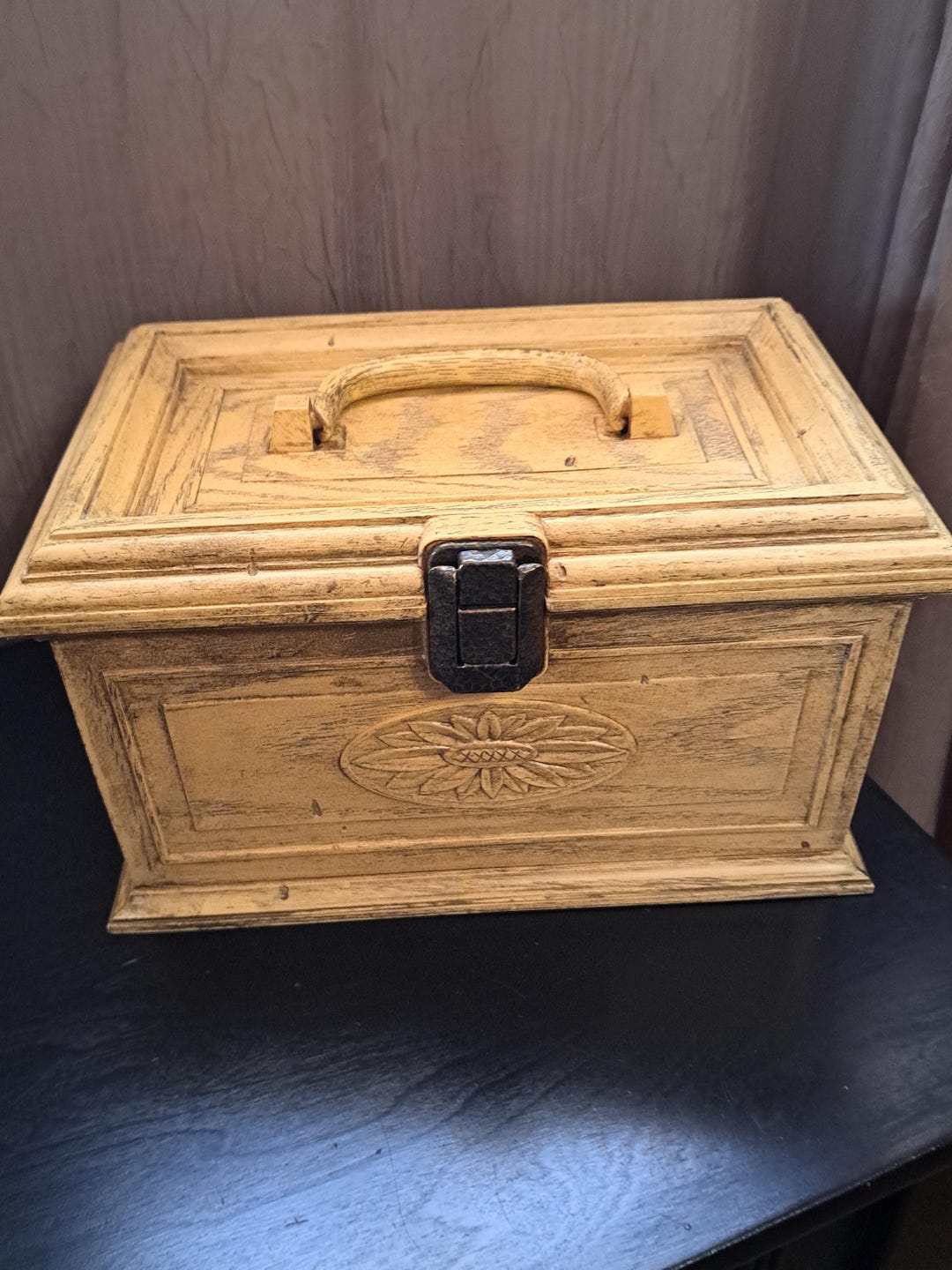 Vintage Lerner Sewing Box With Lift Out Tray, Needle Sharpening Surface ...