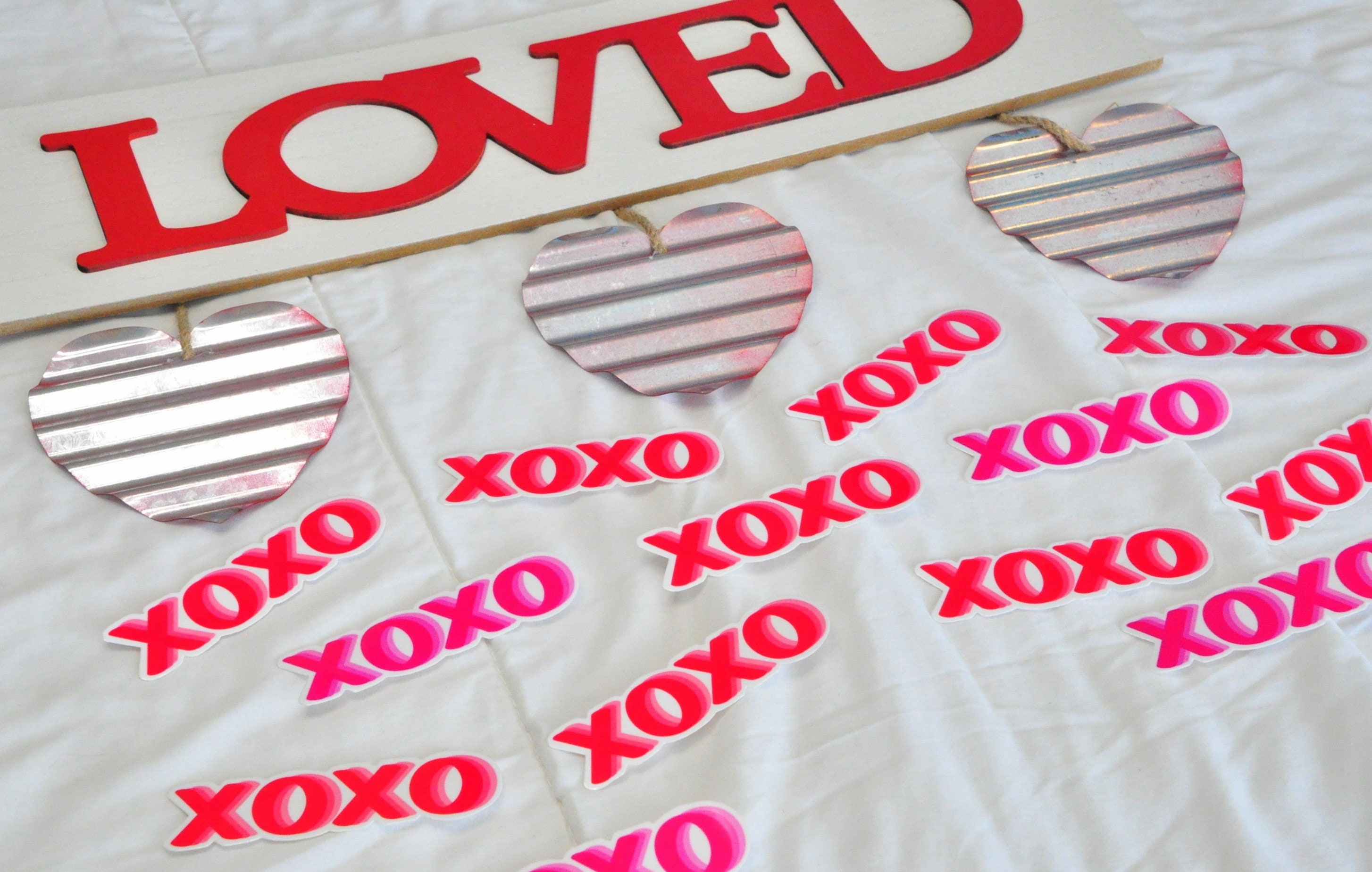 XOXO Glossy Weatherproof Vinyl Sticker | XOXO Sticker | XOXO Valentine ...