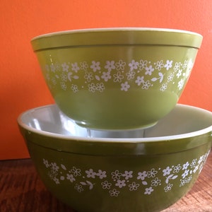 Spring Blossom Corelle Crazy Daisy Pyrex Mixing Bowls Spring Blossom ...