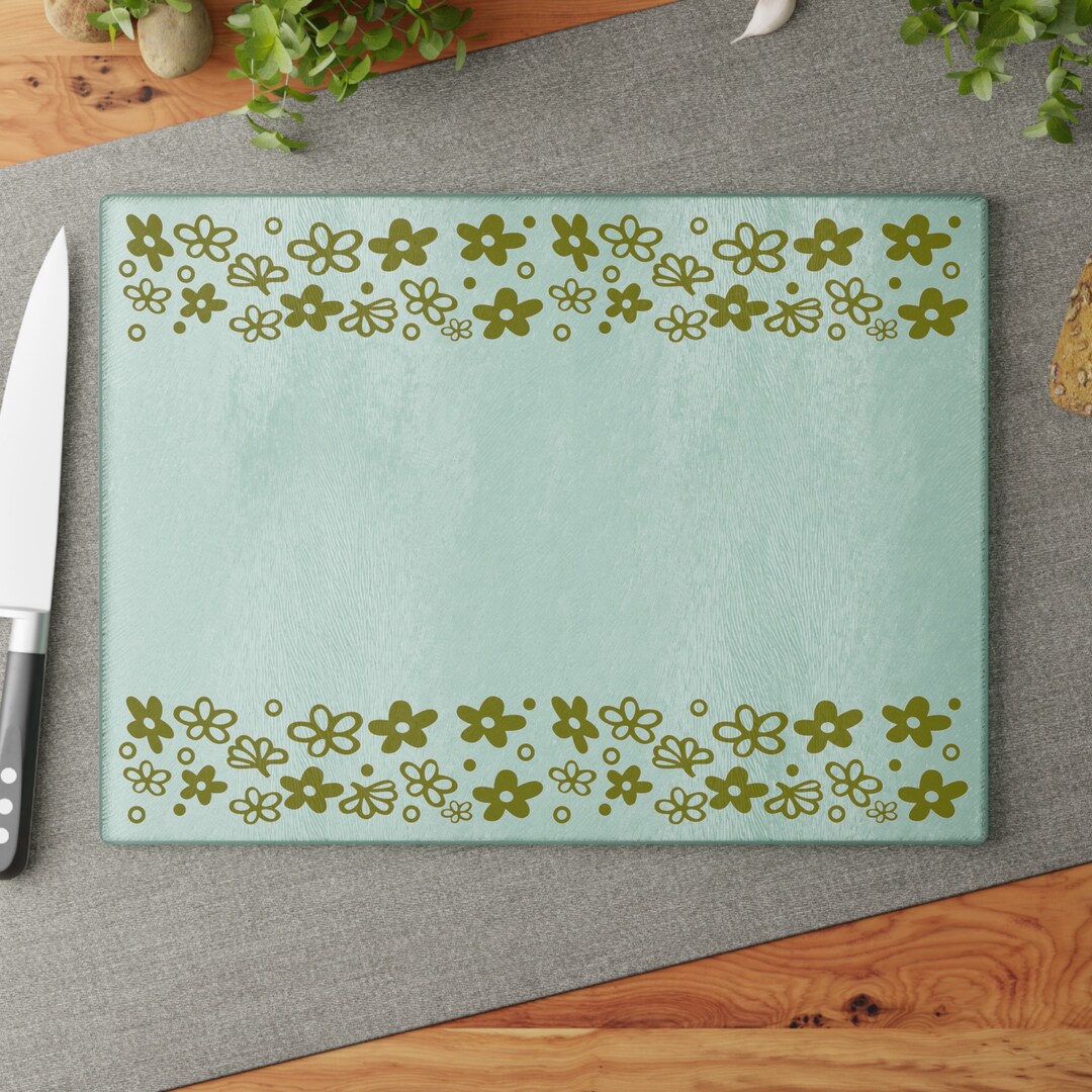 Vintage Pyrex Spring Blossom Green / Crazy Daisy Pattern Influenced ...