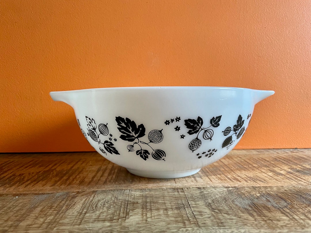 Rare Vintage Pyrex Bowl - Mid Century Modern Kitchen Collectible - Etsy
