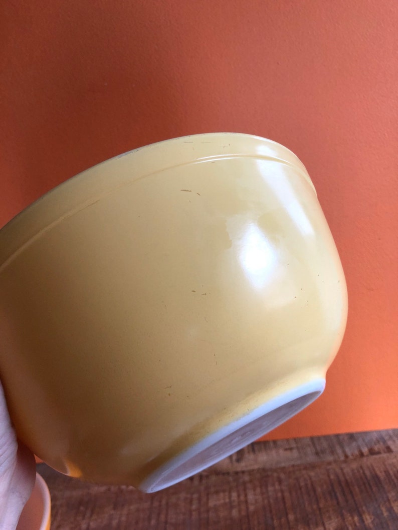 Vintage Pyrex Town and Country Bowls – Yellow & Orange Nesting Set - Etsy