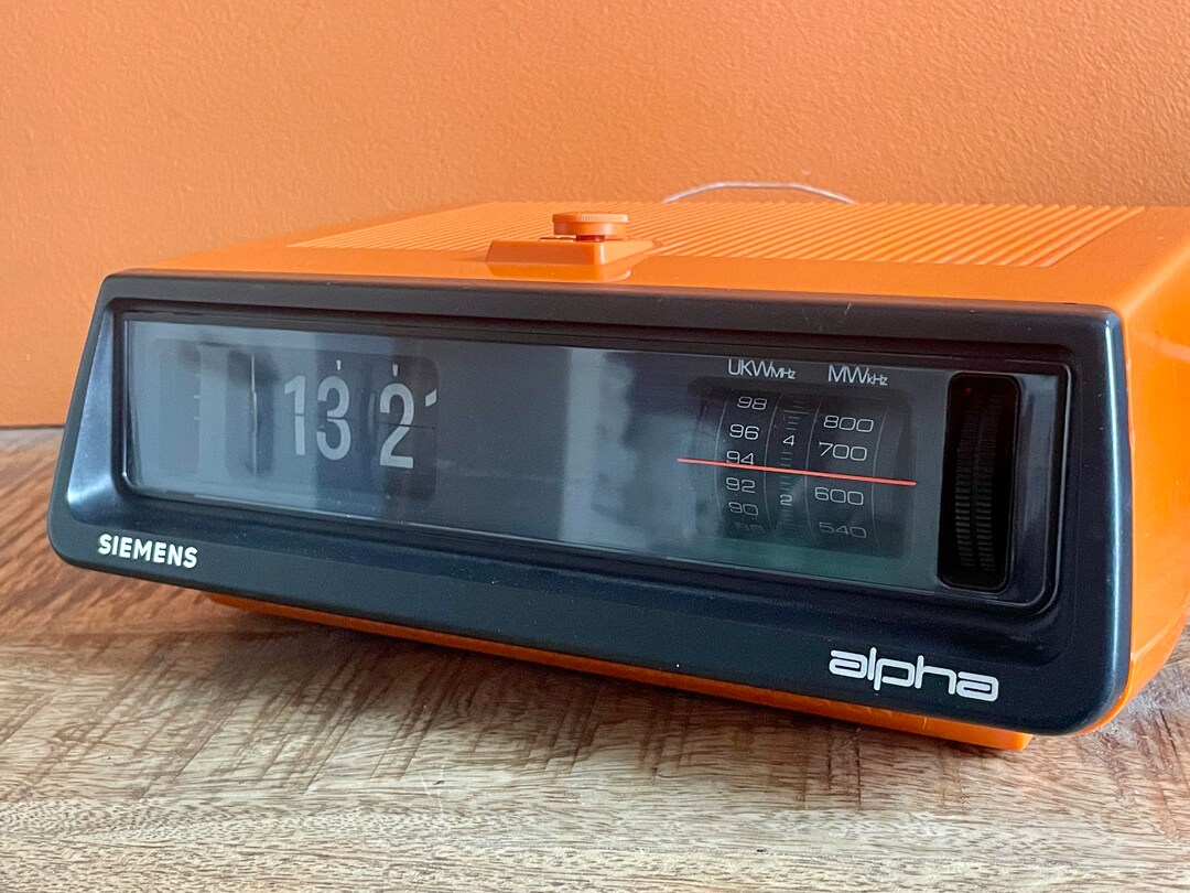 Flip Clock Radio Vintage 1970s Siemens Alpha RG223 Clock Radio Retro ...