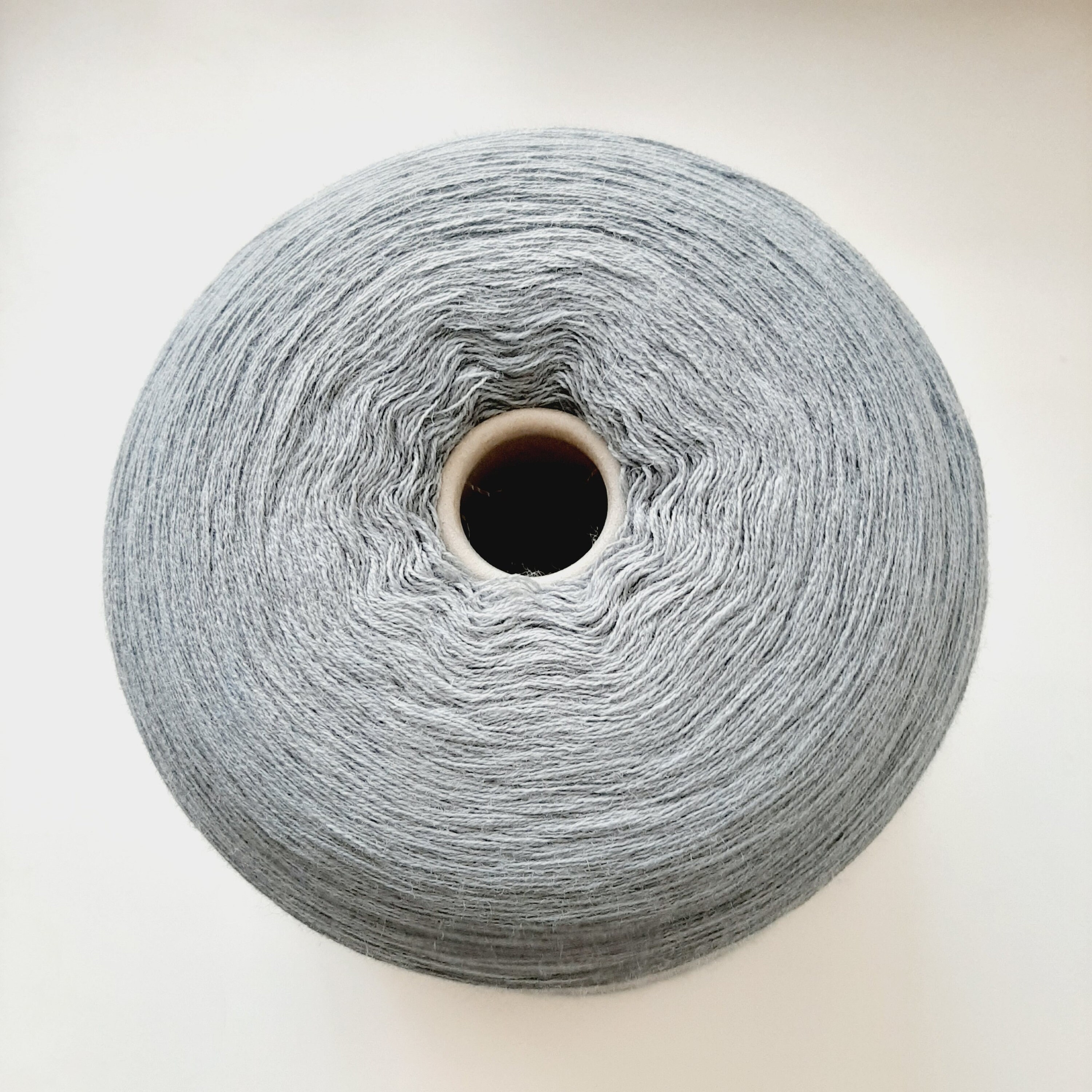 Materials 1380 grams coil yarn 22,90 Euro/kg brand Schoeller, 100% wool ...