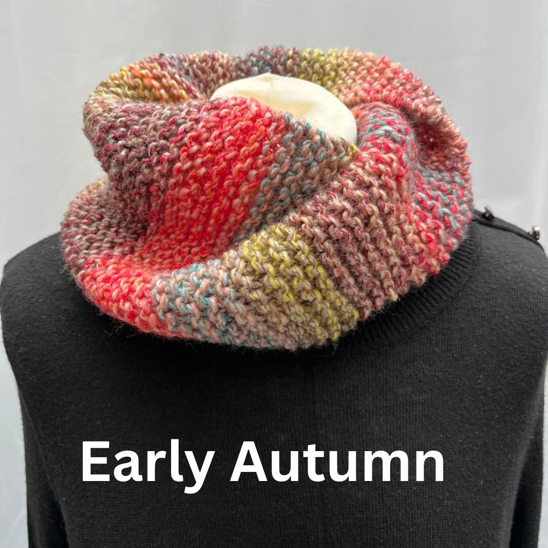 Chunky Knit Wooly Infinity Scarf, Handmade Cowl, Thick Knitted Cowl ...