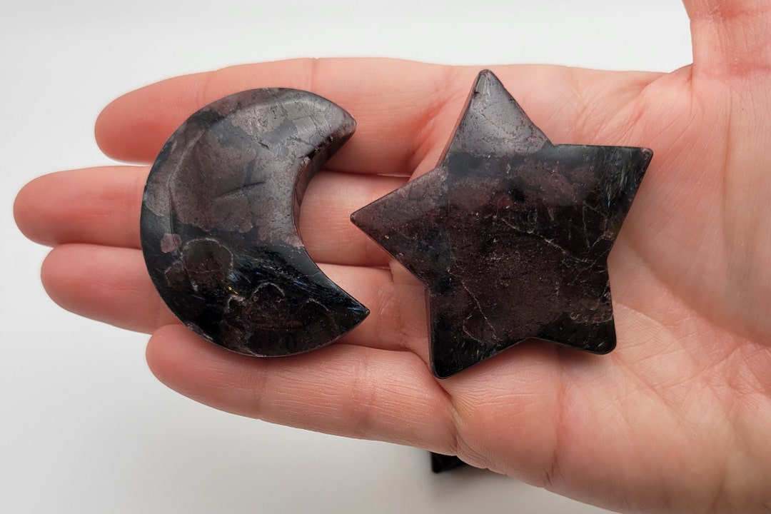 Firework and Garnet Moon/star Carvings, Arfvedsonite, Garnet, Rare ...