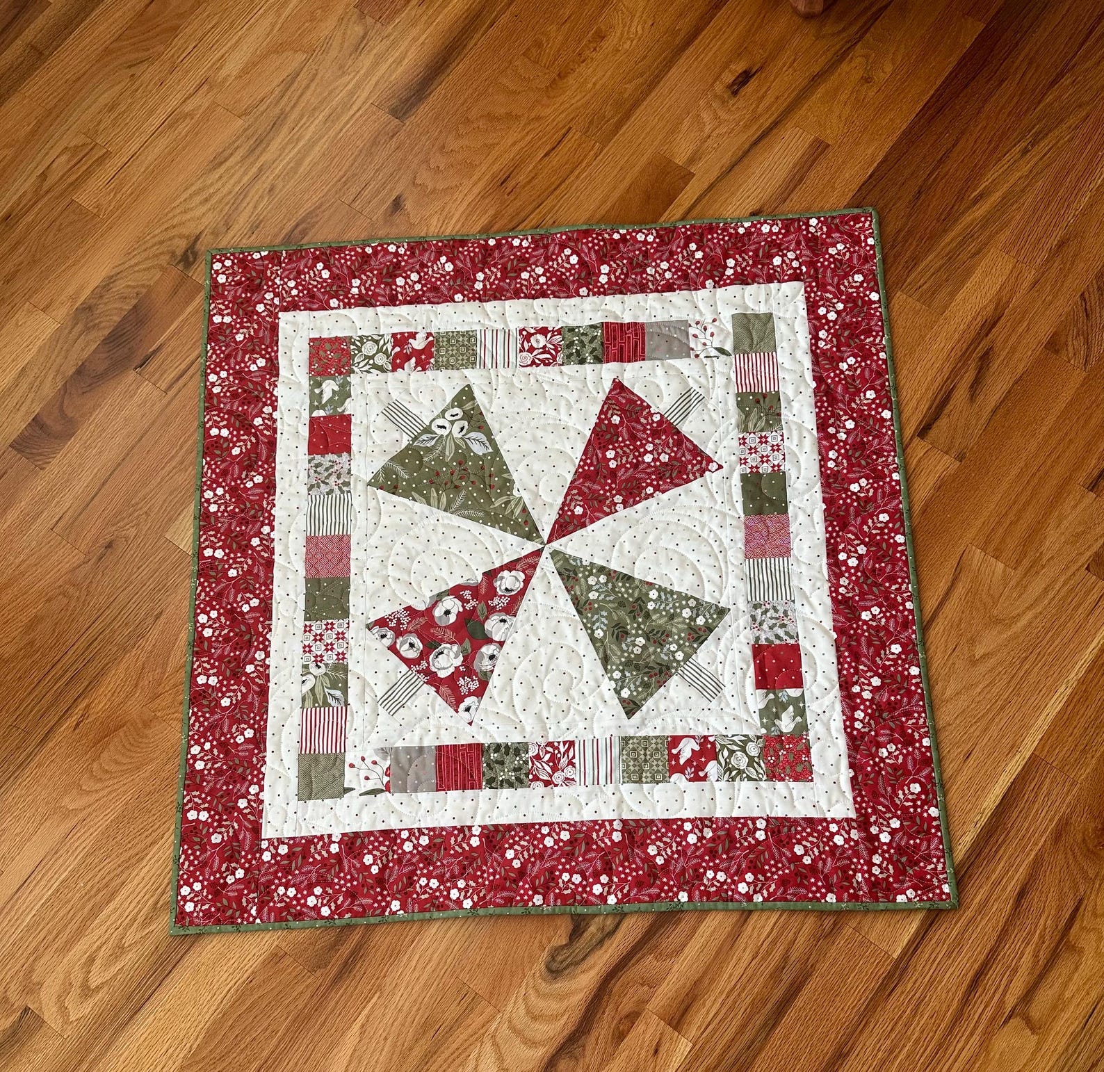Christmas Trees Table Topper - Etsy
