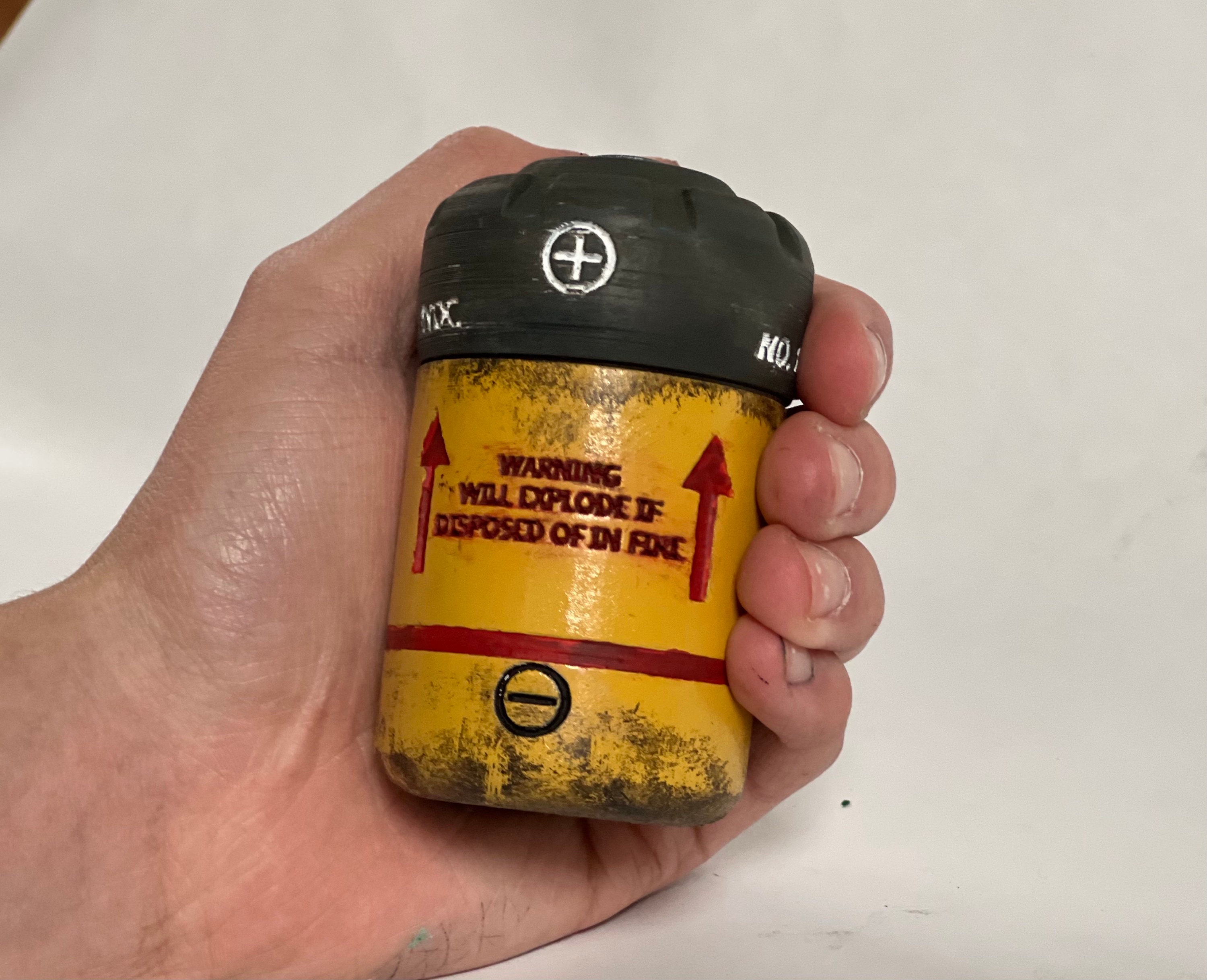 Fallout Inspired Fusion Cell Container painted - Etsy