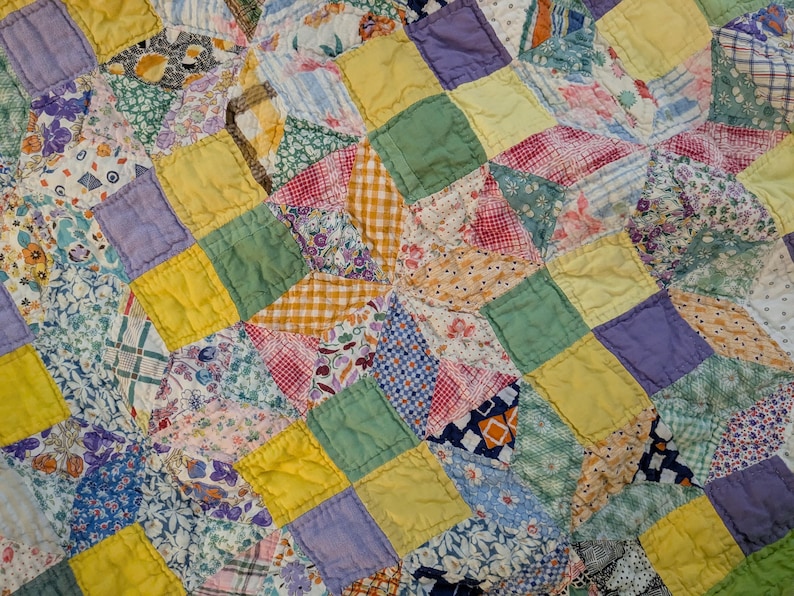 Exuberant Scrap Quilt, Leaf Green Borders, Three Generations, Signed ...