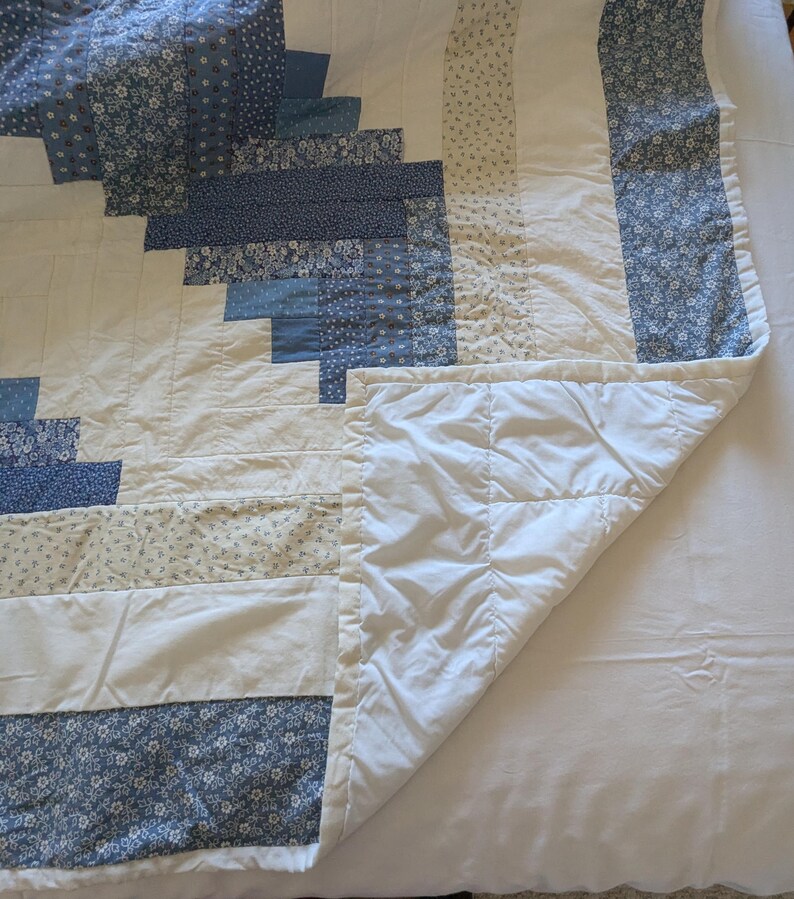 Blue and White Modern Log Cabin Quilt in the Furrows Pattern - Etsy