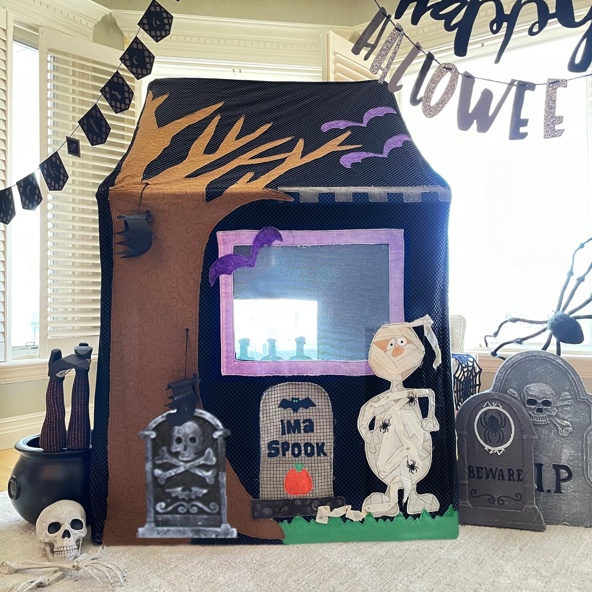 Playhouse Pattern haunted Mansion halloween Playhouse for Little Kids ...