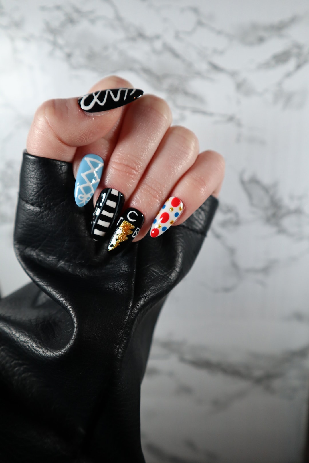 Elvis Inspired | Acrylic Glue on Nails | Set of Ten - Etsy