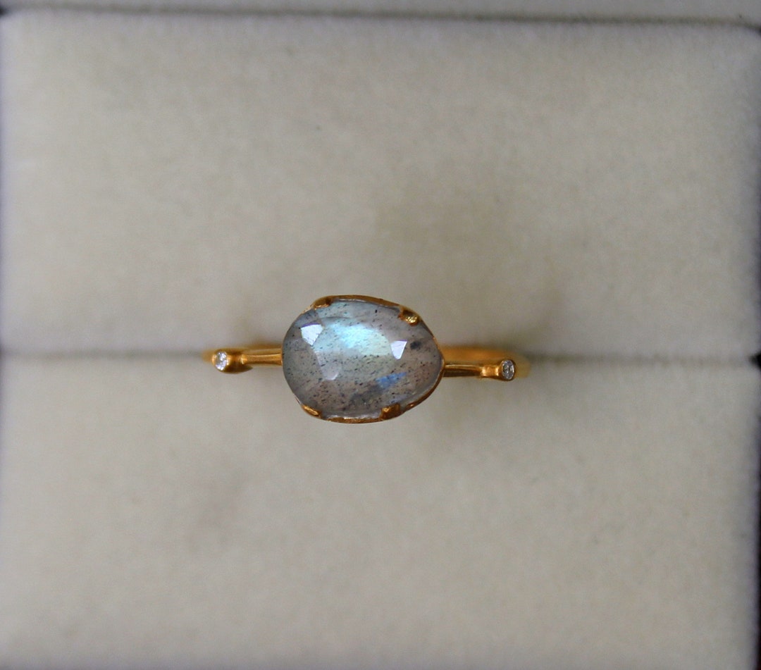 Handmade 14k Solid Gold Labradorite Ring With Diamond Accent - Etsy