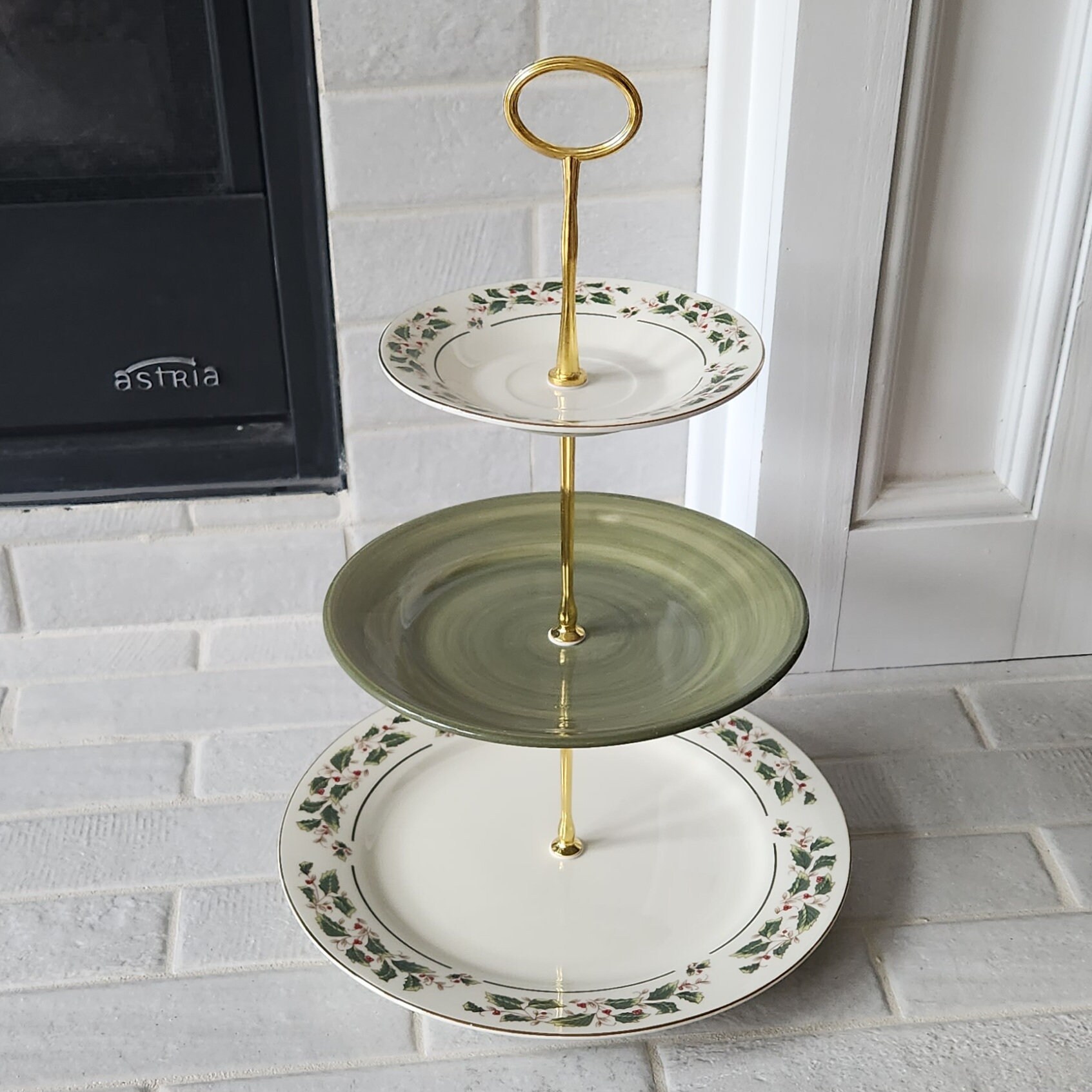 3 Tier Cake Stand Holly Pattern - Etsy
