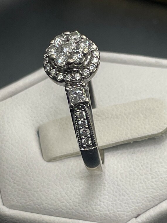 10 karat vintage, one carat diamond engagement ring - Gem