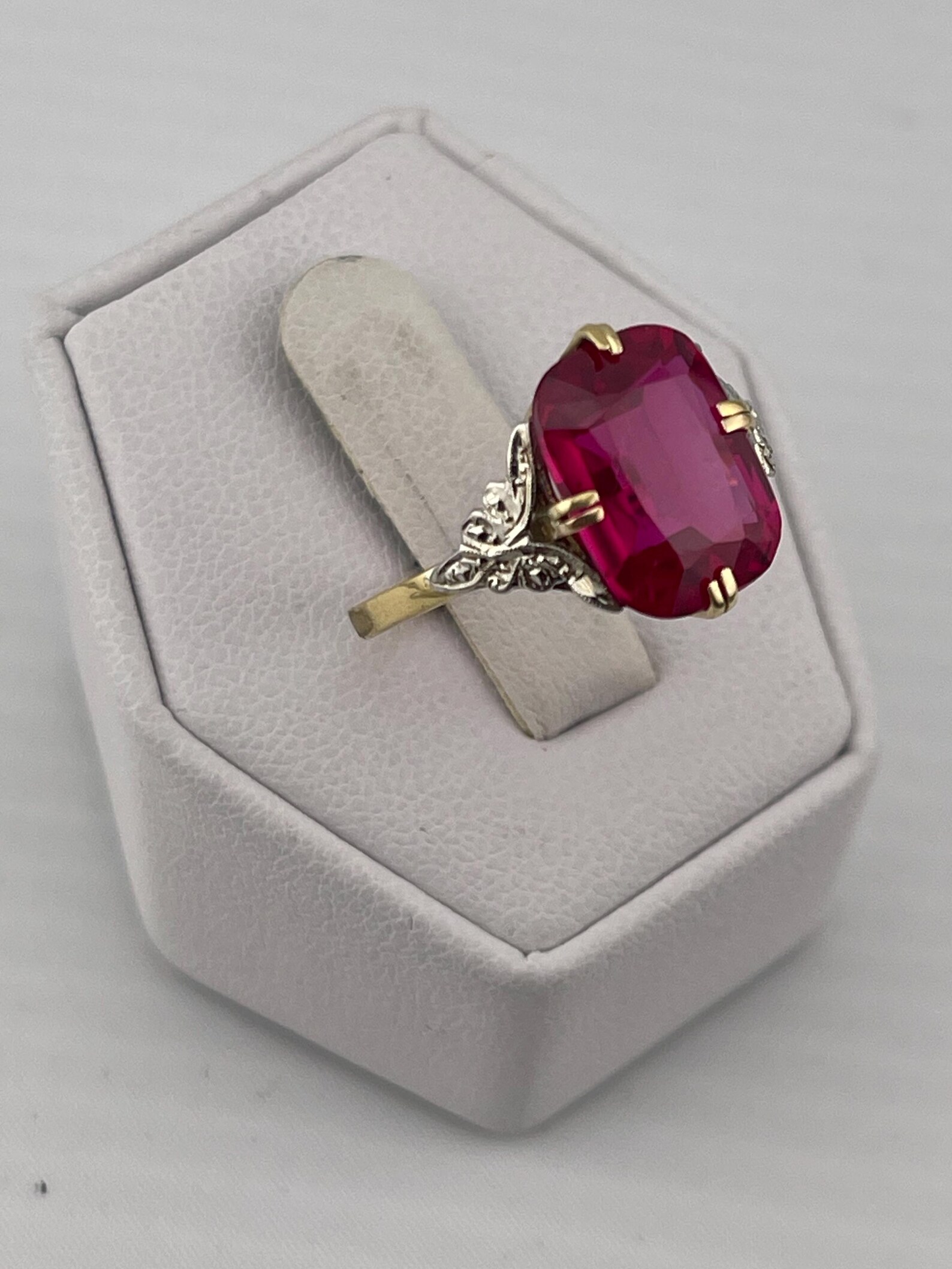 Rare Victorian, 5 Carat Natural Ruby Two Tone Ring 18kt Yellow and ...