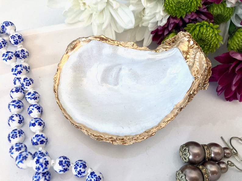 Pearl White Oyster Shell Ring Dish for Bridesmaid Gift, Wedding Ring ...