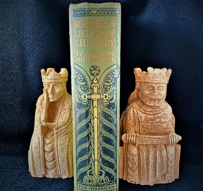 Pair of Isle of Lewis King and Queen Bookends - Etsy