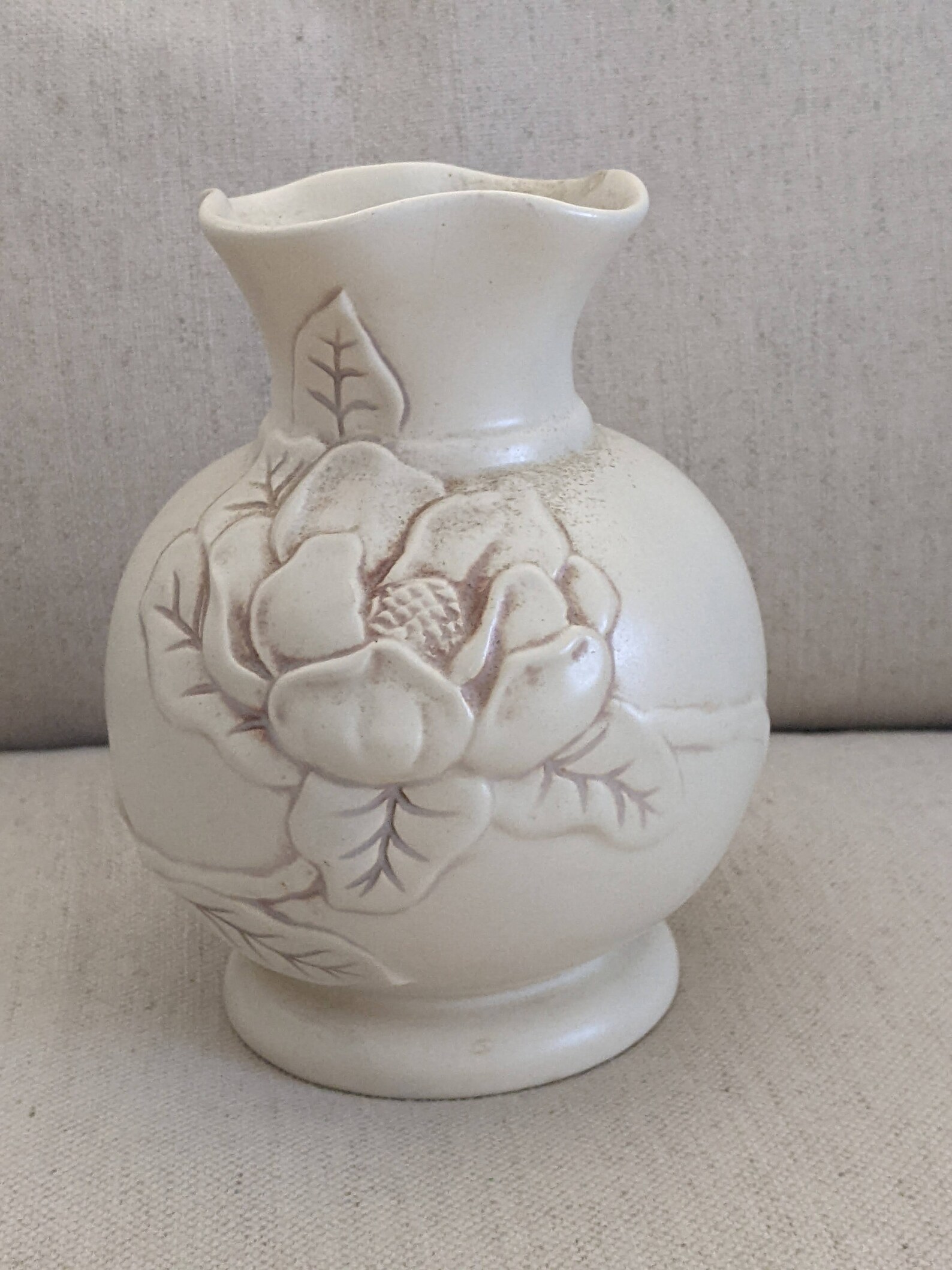 Red Wing Pottery Ivory Magnolia Vase - Etsy