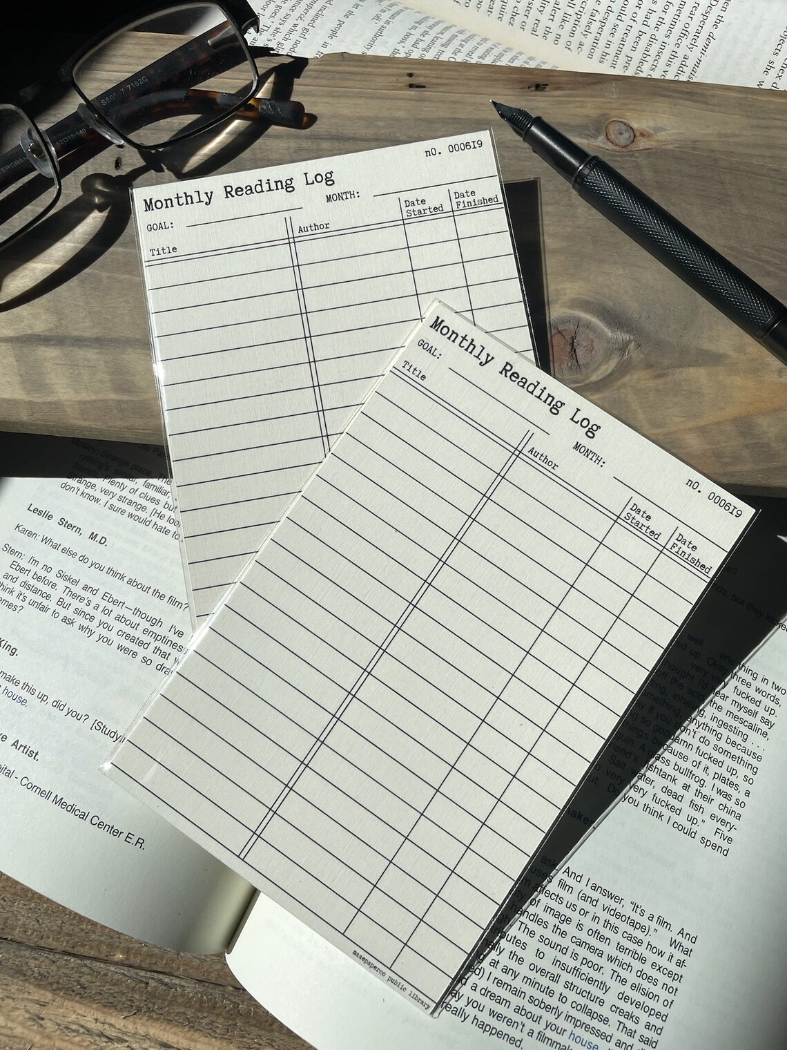Monthly Reading Log Card - Etsy