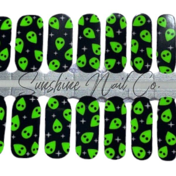 Alien Nails - Etsy