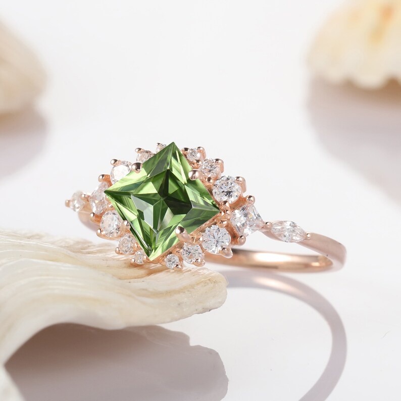 Vintage Square Peridot Engagement Ring, 14K Rose Gold Princess Cut ...