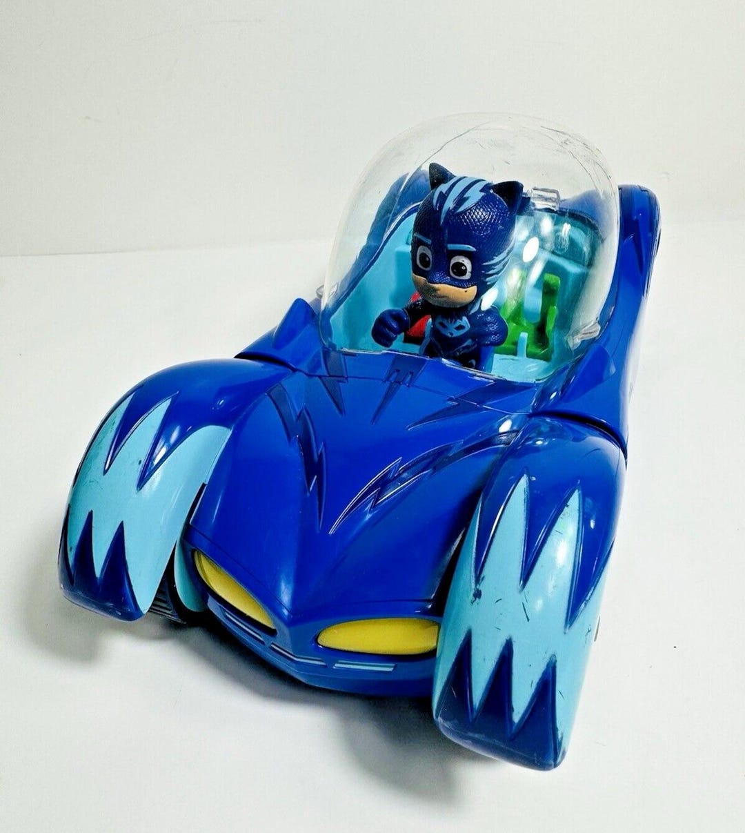 PJ Masks Deluxe Cat Car and Catboy Figure Vehicle Lights & Sounds ...