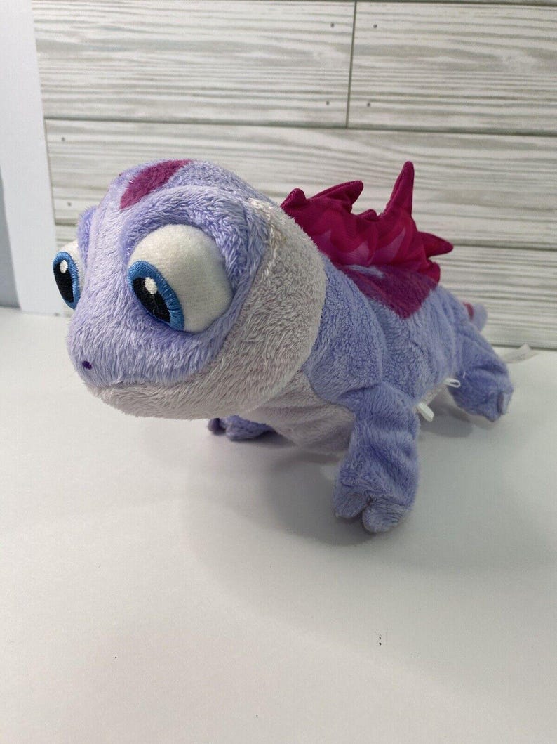 Disney Frozen 2 Bruni Walk & Glow Fire Spirit Salamander Lizard ...