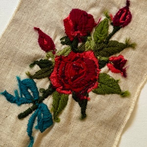 Vintage Roses Crewel Embroidery/8 X 10/floral Crewel Design/vintage ...