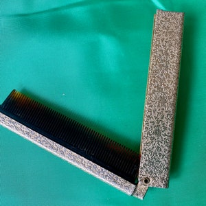 Vintage Folding Compact Comb/textured Gold Toned Folding Comb With ...