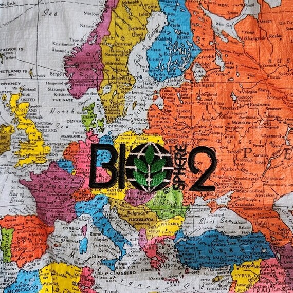 Vintage World Map Bio2 Paper Ty-Breakers Jacket 90s 1… - Gem