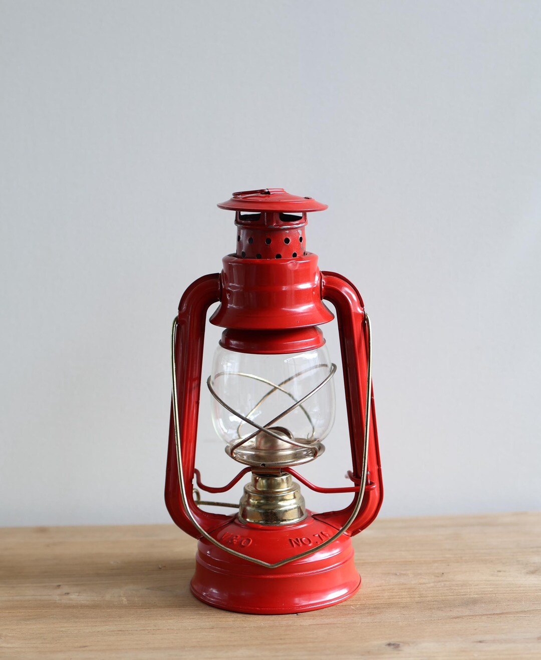 Red Kerosene Lantern Vintage / V & O No.76 / Winged Wheel Small Rustic ...