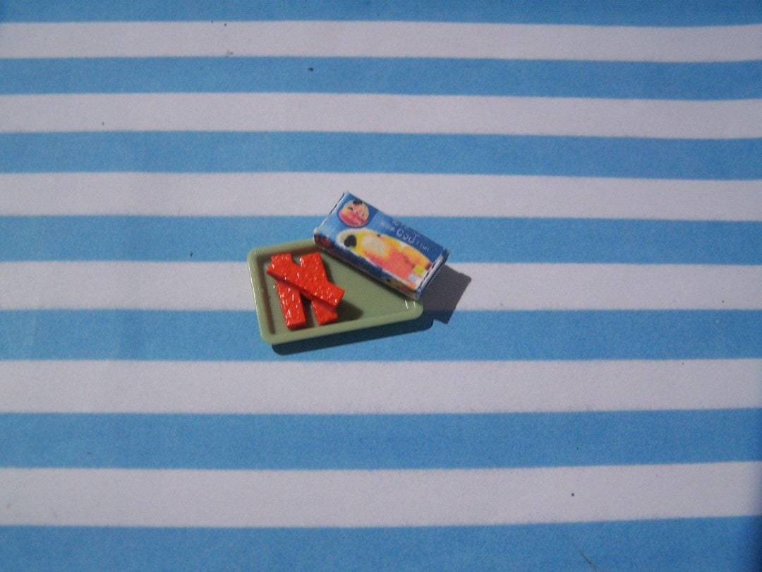 Dolls House, Food, 16th Scale, Fish Fingers, Hand Crafted, Baking Tray ...