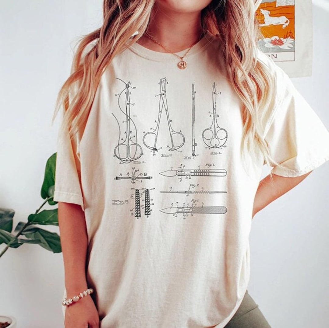 Surgical Technologist Shirt, Scrub Tech T-shirt Grad Gift, Vintage ...