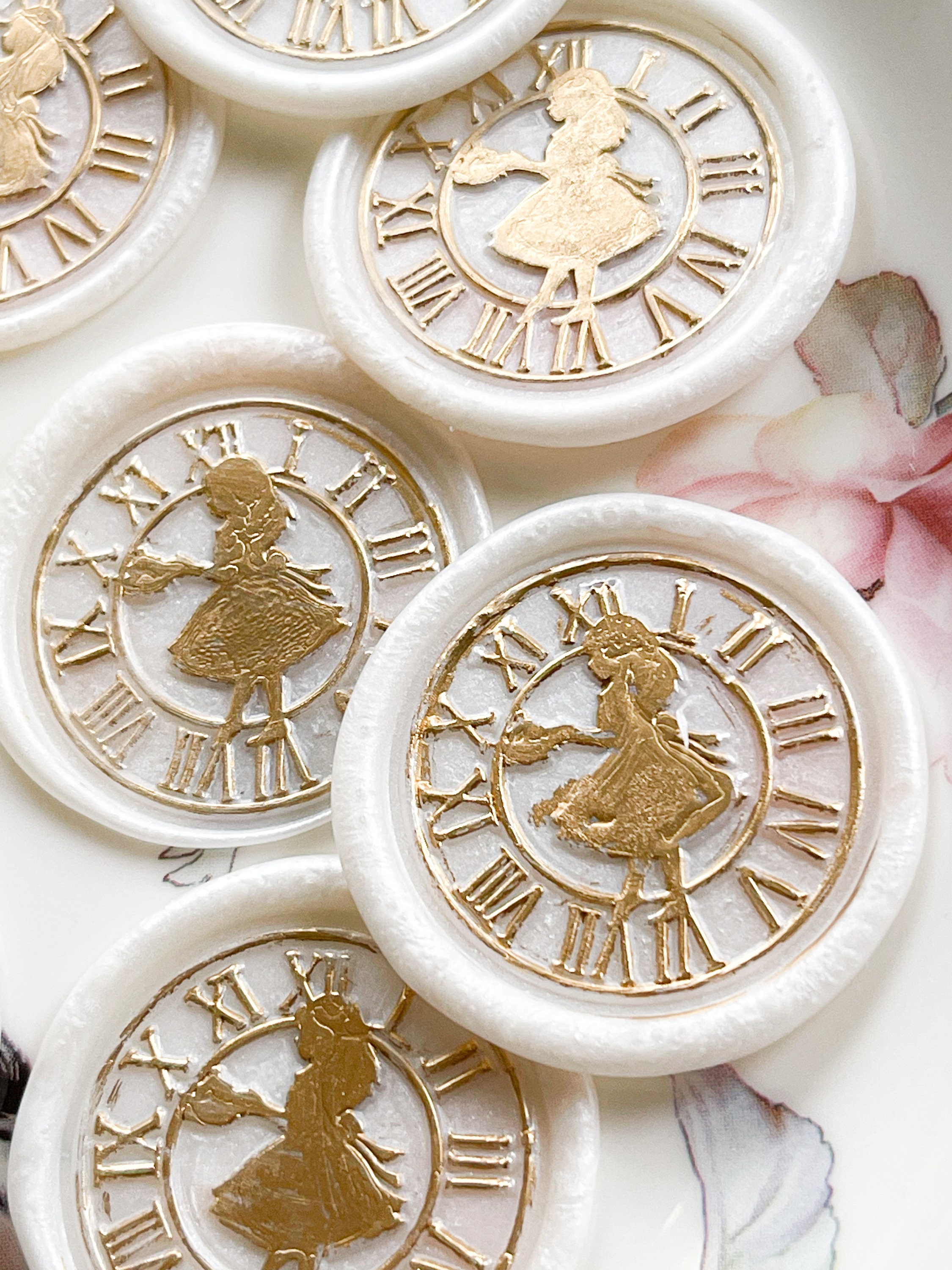 Alice in Wonderland White and Gold Wax Seal Stamps - Etsy