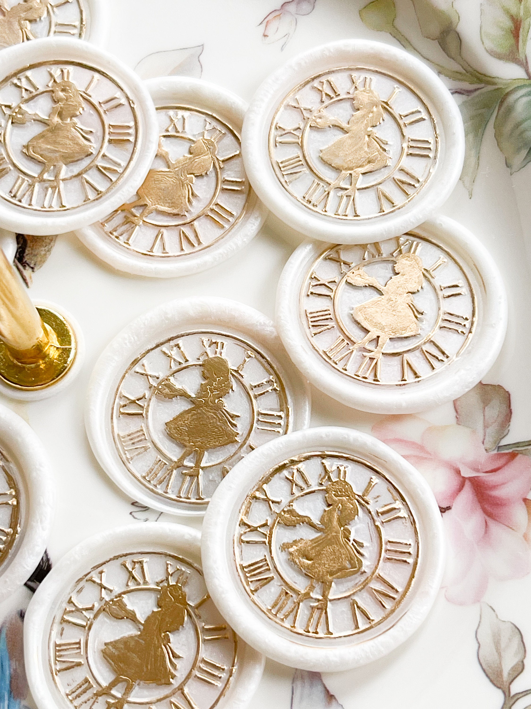 Alice in Wonderland White and Gold Wax Seal Stamps - Etsy