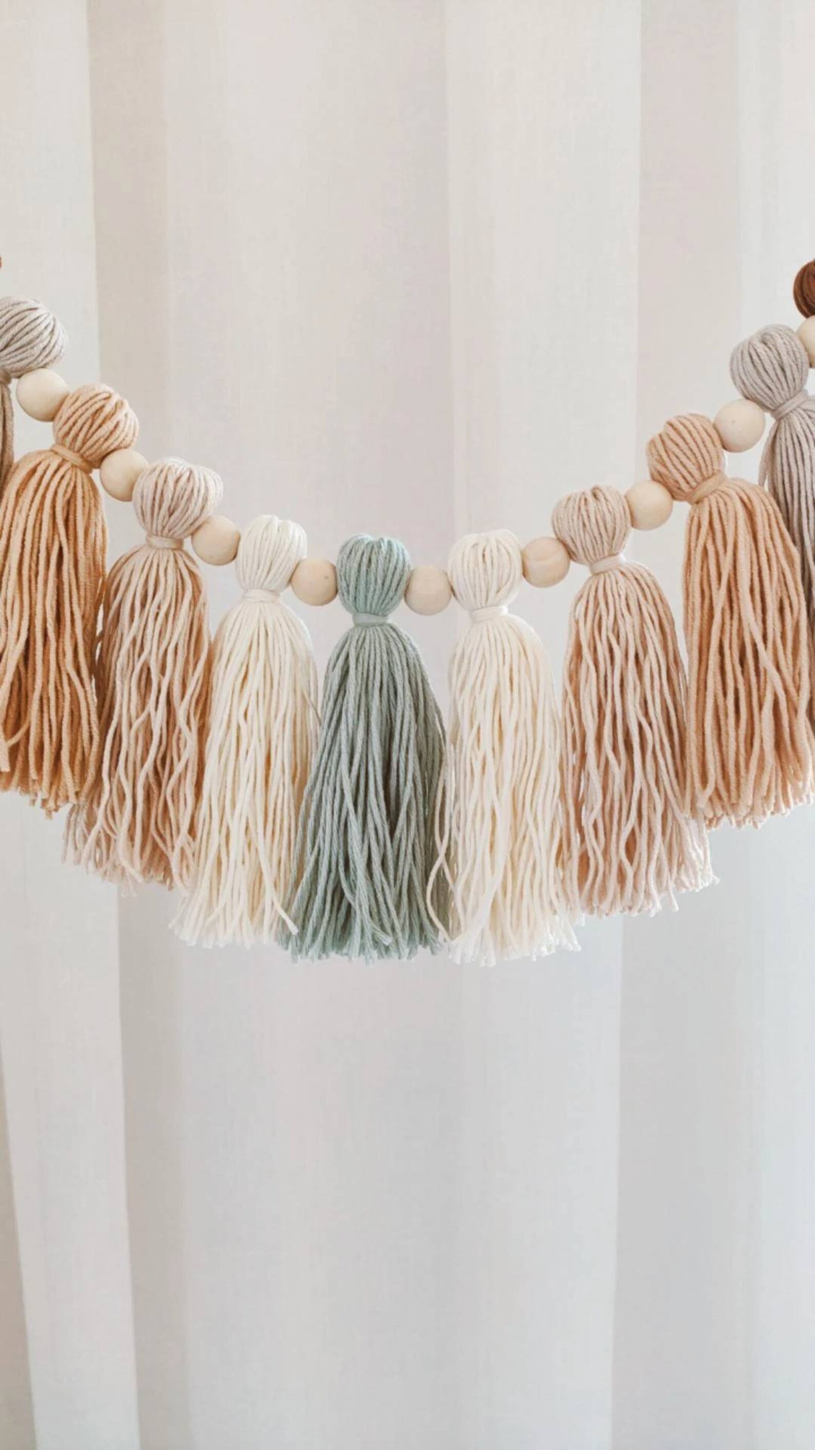 Tassel Banner / Tassel Garland / Macrame Tassel Banner / Bannière à ...