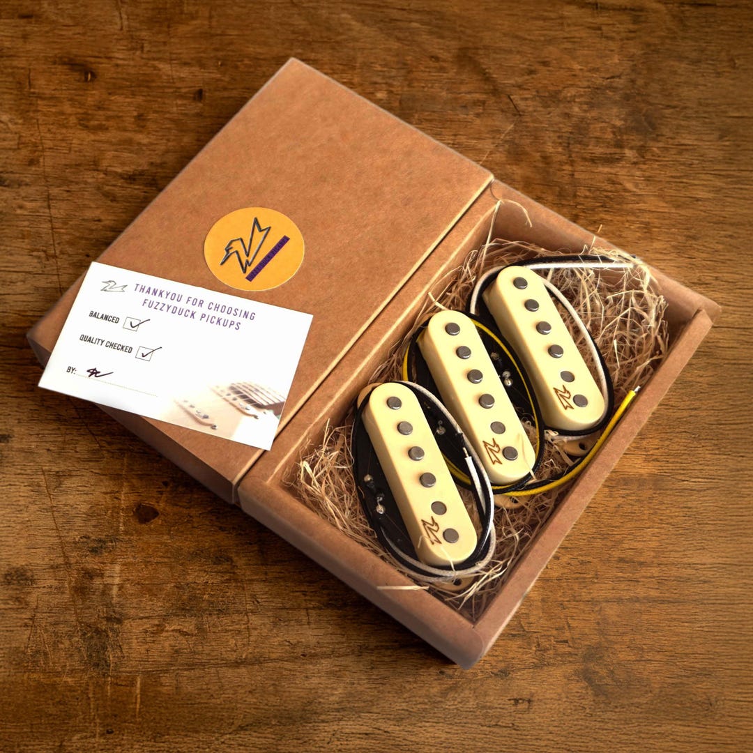 Fuzzy Duck™ Gold Series Single Coil Pickups for Stratocasters - Etsy