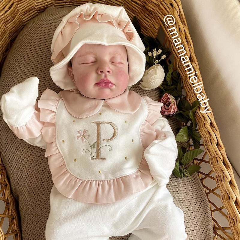 Personalized Newborn Outfit - Etsy