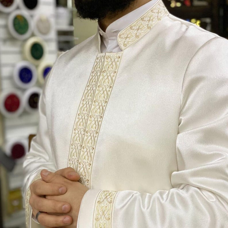 Custom Lux Prayer Jubbah for Muslim Men / Islamic Mens Wear / Muslim ...