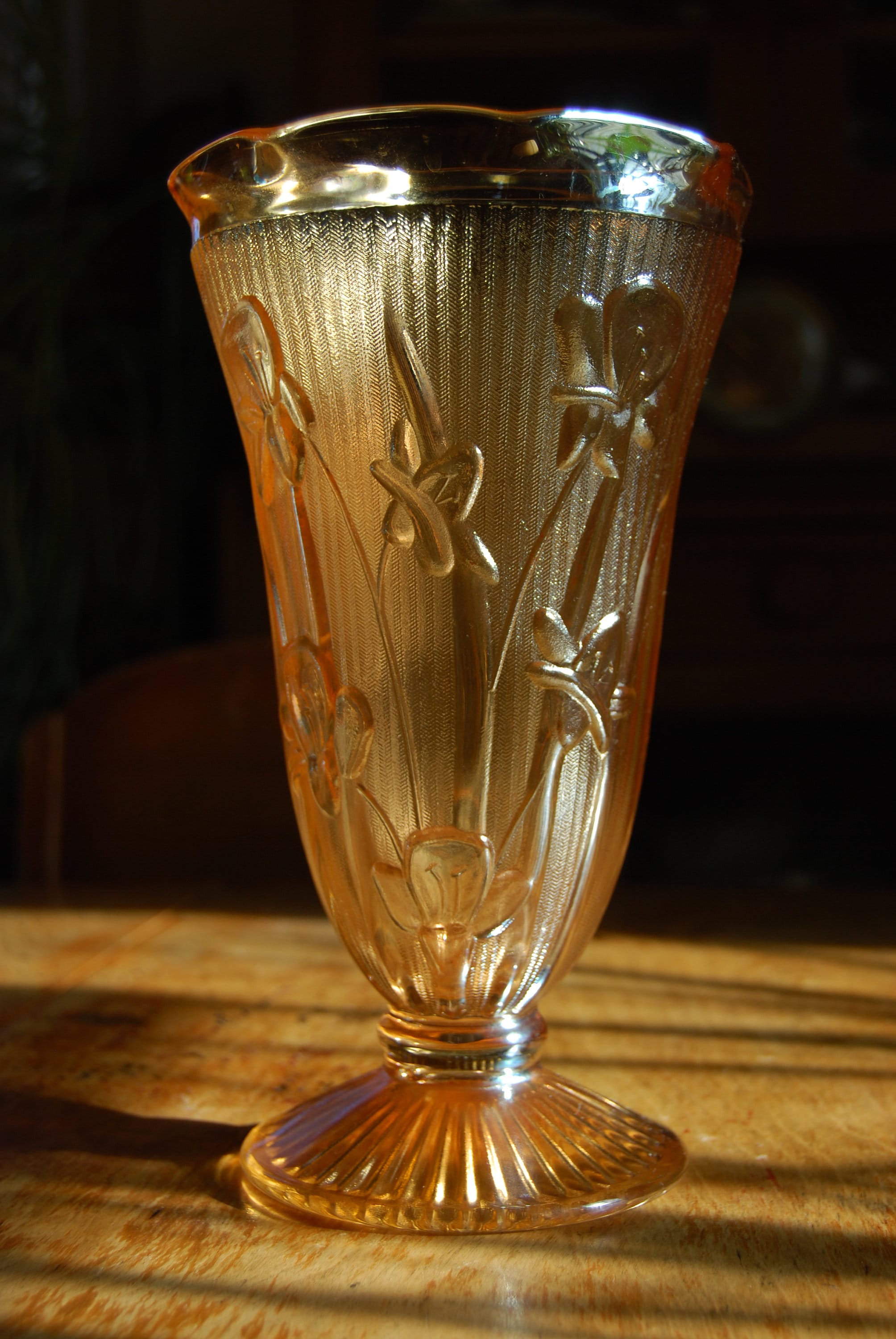 Vintage PEACH LUSTRE CARNIVAL Glass Vase - Etsy